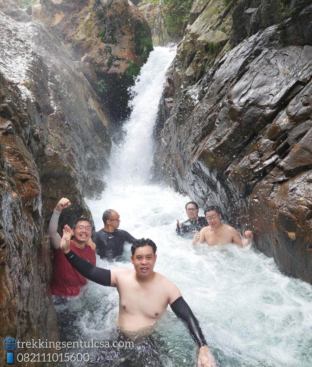 Paket Susur Sungai Tiga Curug - Trekking Sentul CSA